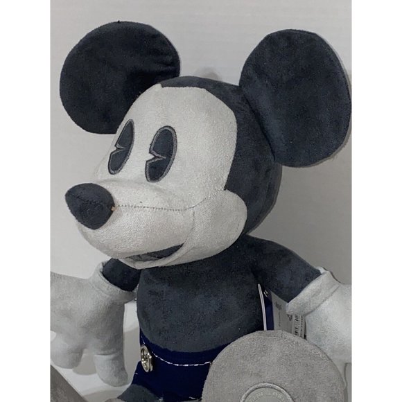Disney | Toys | Limited Edition 21 Mickey Mouse Plush 2500 Made Disney ...